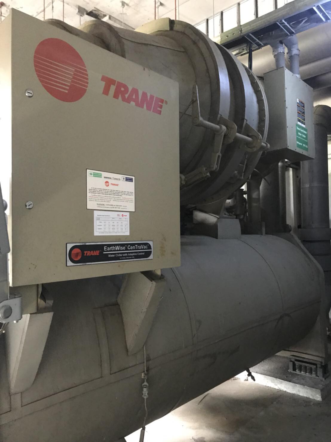 Water Cooled Chiller ” Trane ” 2012 Cooling Cap. 550 Tons | Chiller ...