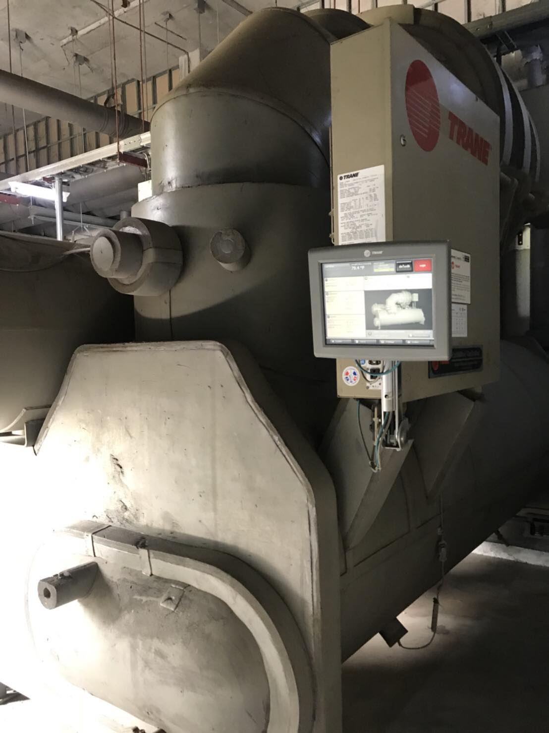 Water Cooled Chiller ” Trane ” 2012 Cooling Cap. 550 Tons | Chiller ...