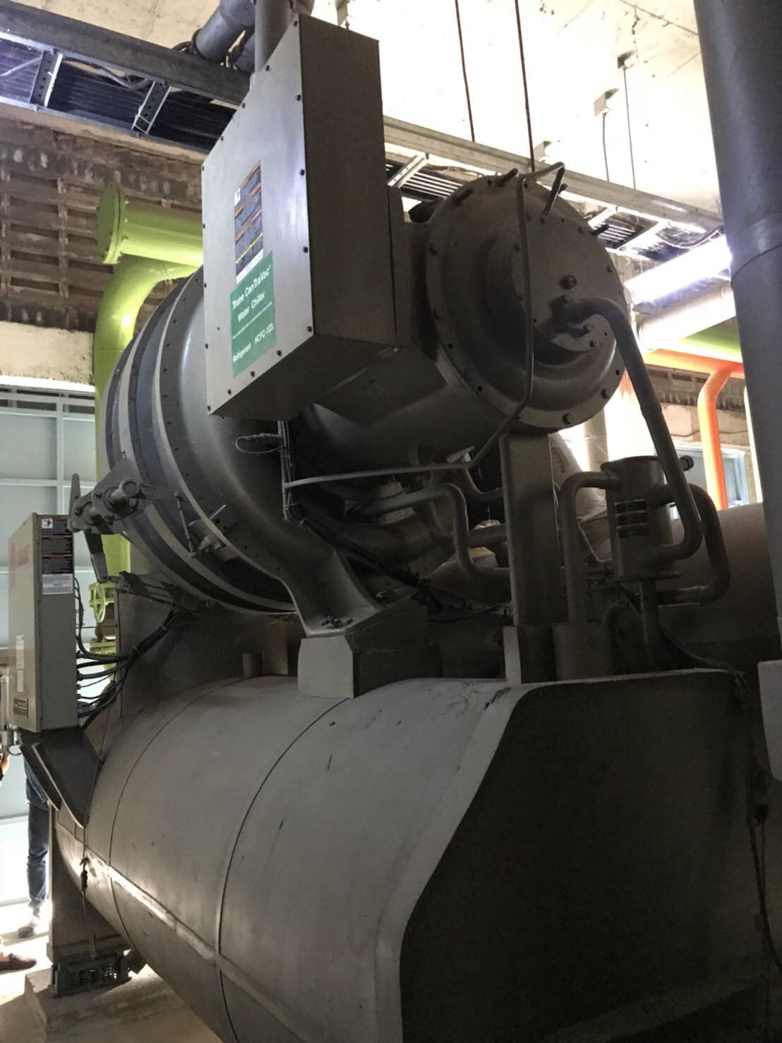 Water Cooled Chiller ” Trane ” 2012 Cooling Cap. 550 Tons | Chiller ...