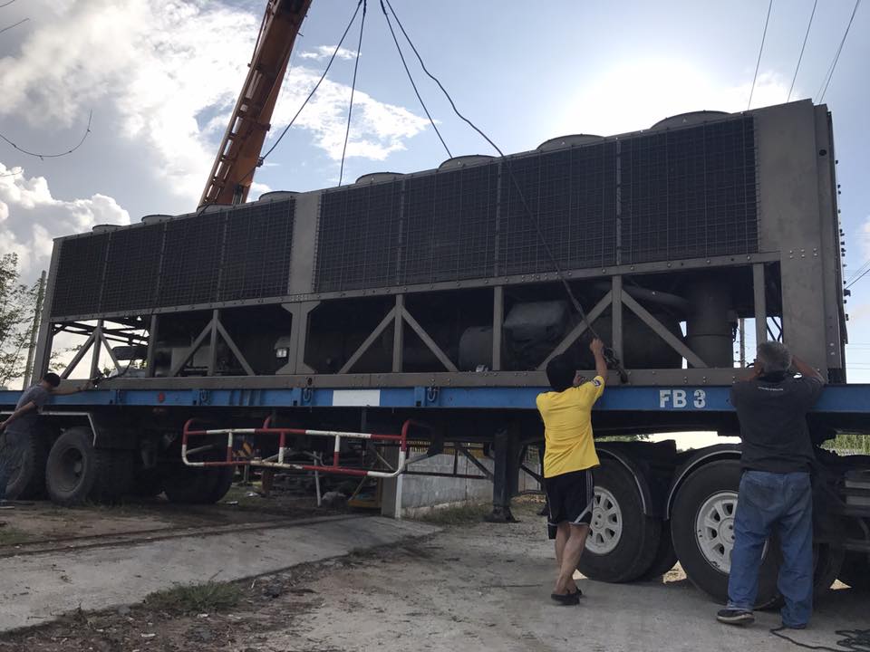 Air Cooled Chiller “York” Cooling Cap. 1054.8 kW | Chiller Trading ...